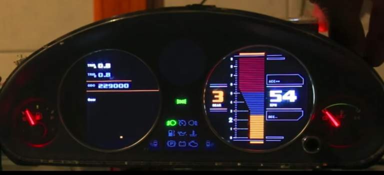 Arduino 仪表板集成到第一代马自达 Miata 中