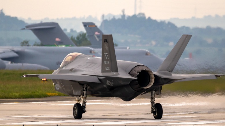 F-35战斗机喷射变体解释了：每种型号的独特特征 - Wwtyrd.com