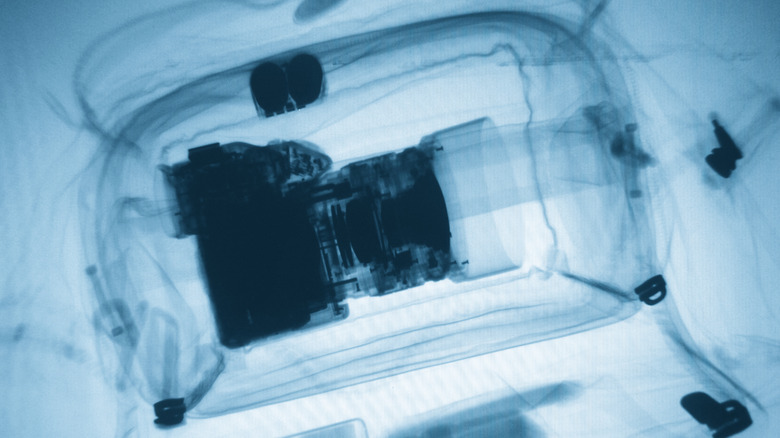 通过TSA X射线机放置相机和胶卷是否安全？ - Wwtyrd.com