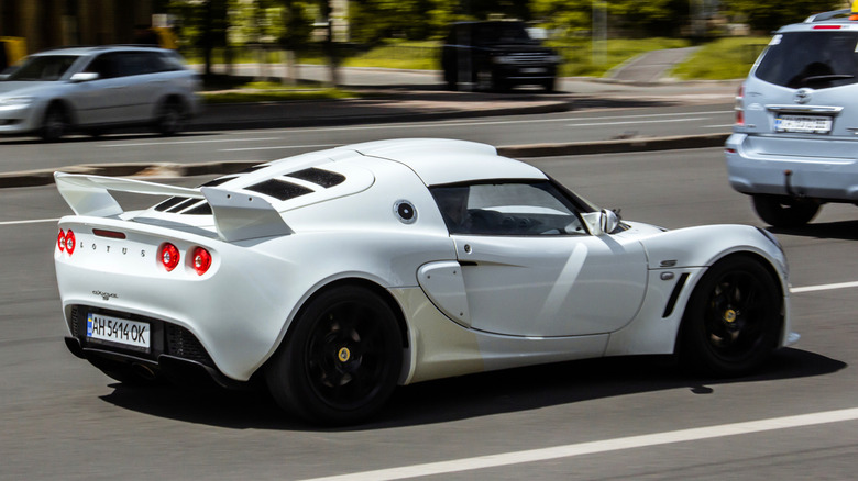 莲花 Exige VS.埃莉斯：这些跑车有什么区别？ - Wwtyrd.com