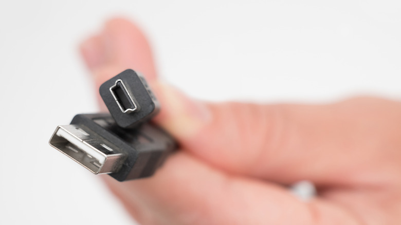 什么是 USB Type Mini B 以及哪些设备使用它？ - Wwtyrd.com