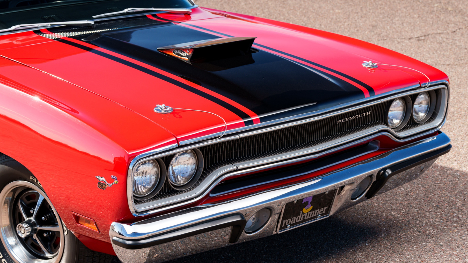 为什么有些汽车有引擎盖勺？这就是它们的用途 - Wwtyrd.com