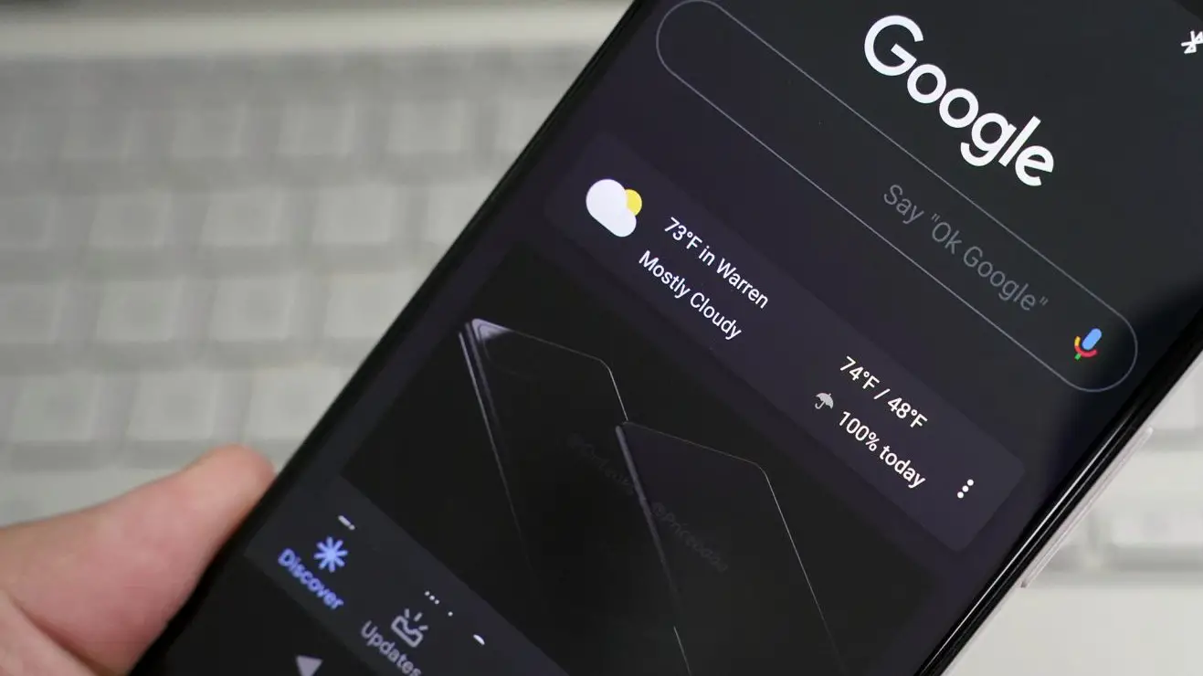 如何在 Google Assistant 中启用深色模式 - Wwtyrd.com