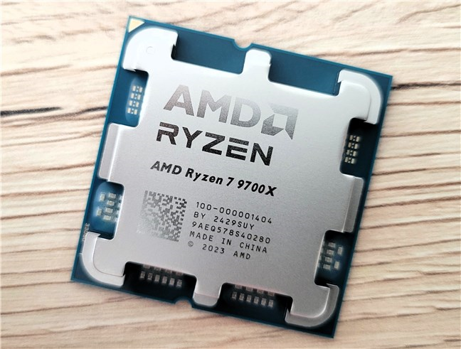 AMD Ryzen 7 9700X 评测：一流的性能和能效 - Wwtyrd.com